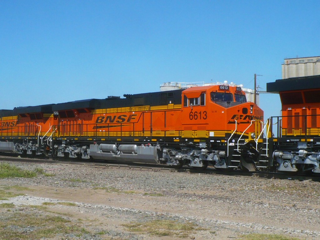 BNSF 6613